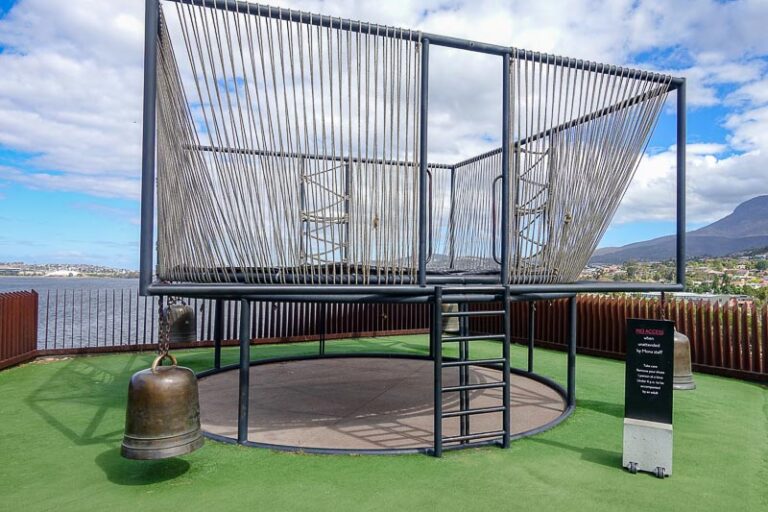 Visiting MONA, Tasmania - a Review for the Artistically Challenged