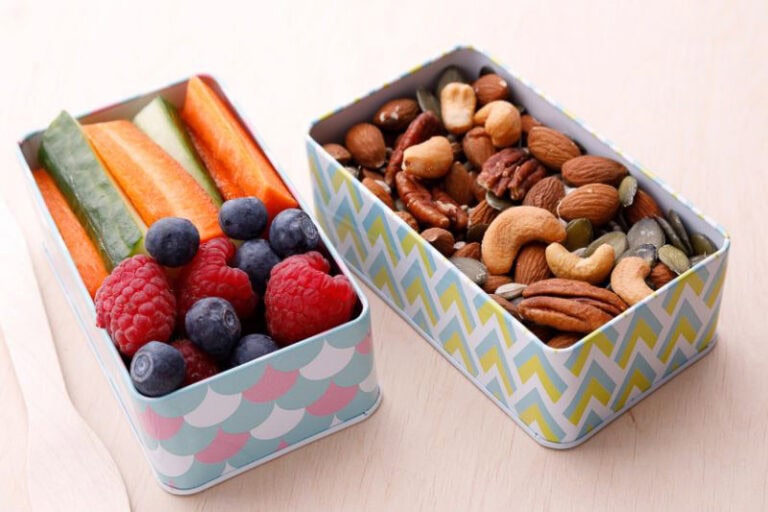 Eating Well While Travelling